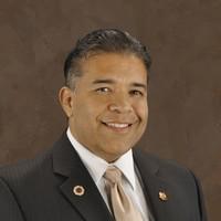 Mark Ruiz - Facebook, LinkedIn, Twitter