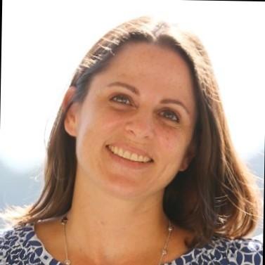 Nicole Pack - Facebook, LinkedIn, Twitter