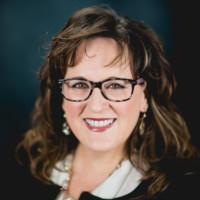 Ellie Gates - Facebook, LinkedIn, Twitter